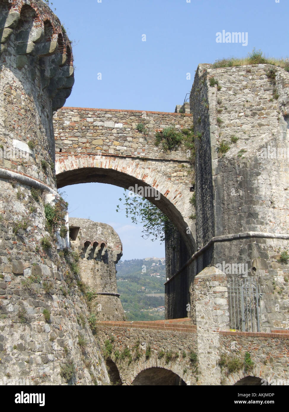 Fortress sarzanello hi-res stock photography and images - Alamy