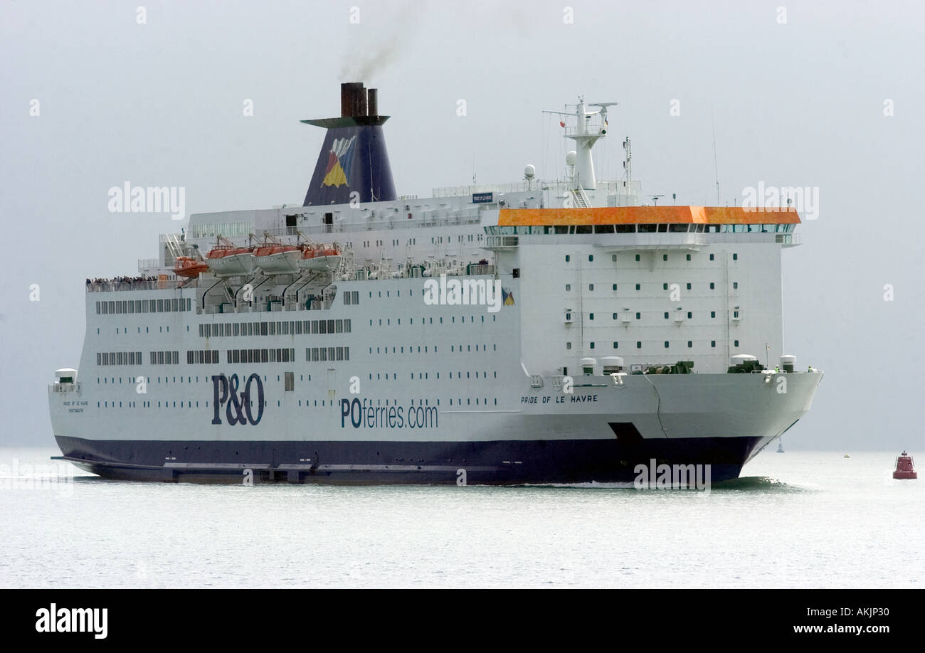 Cross channel ferry hi-res stock photography and images - Alamy