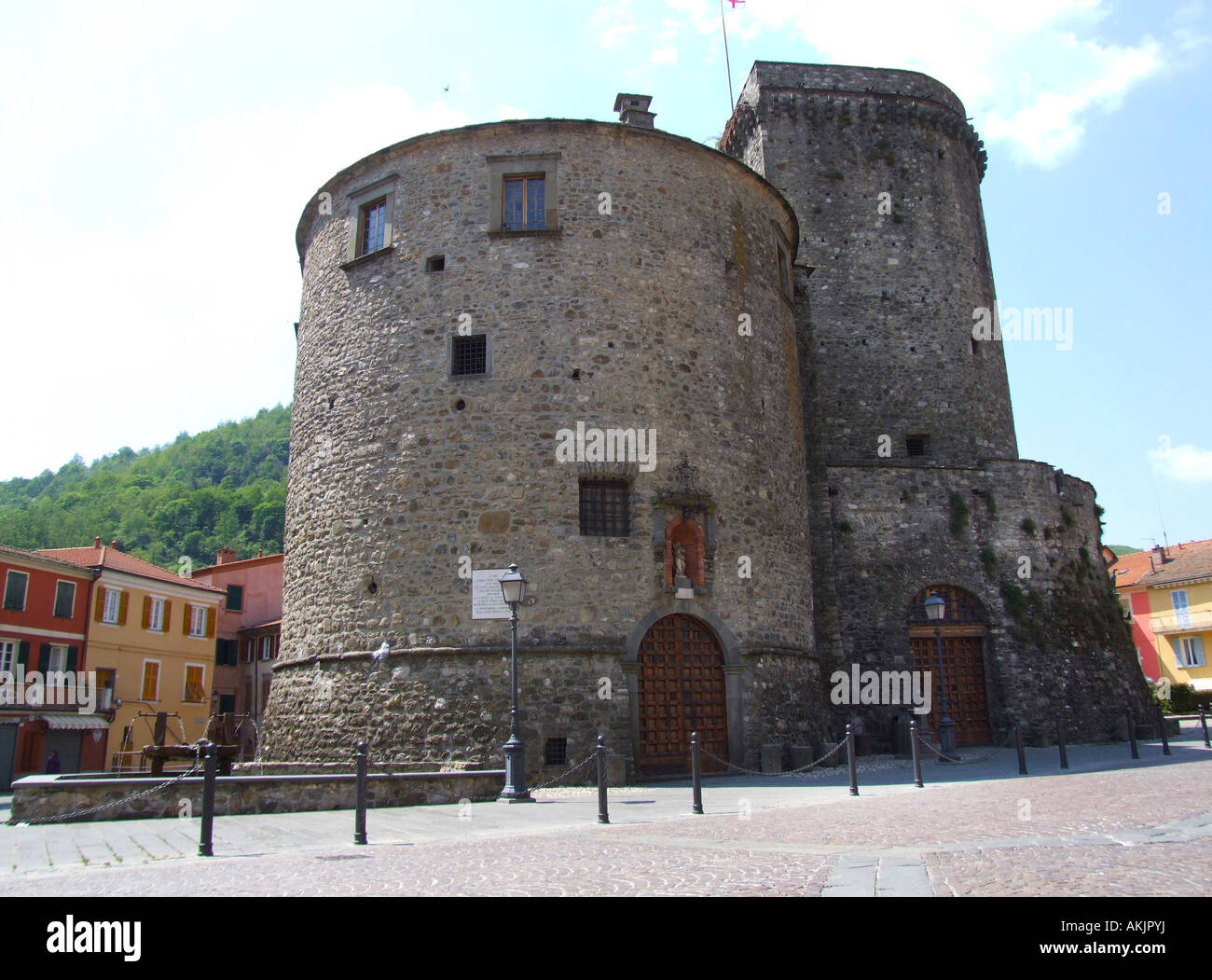 Castello dei Fieschi, Varese Ligure, Ligury, Italy Stock Photo - Alamy