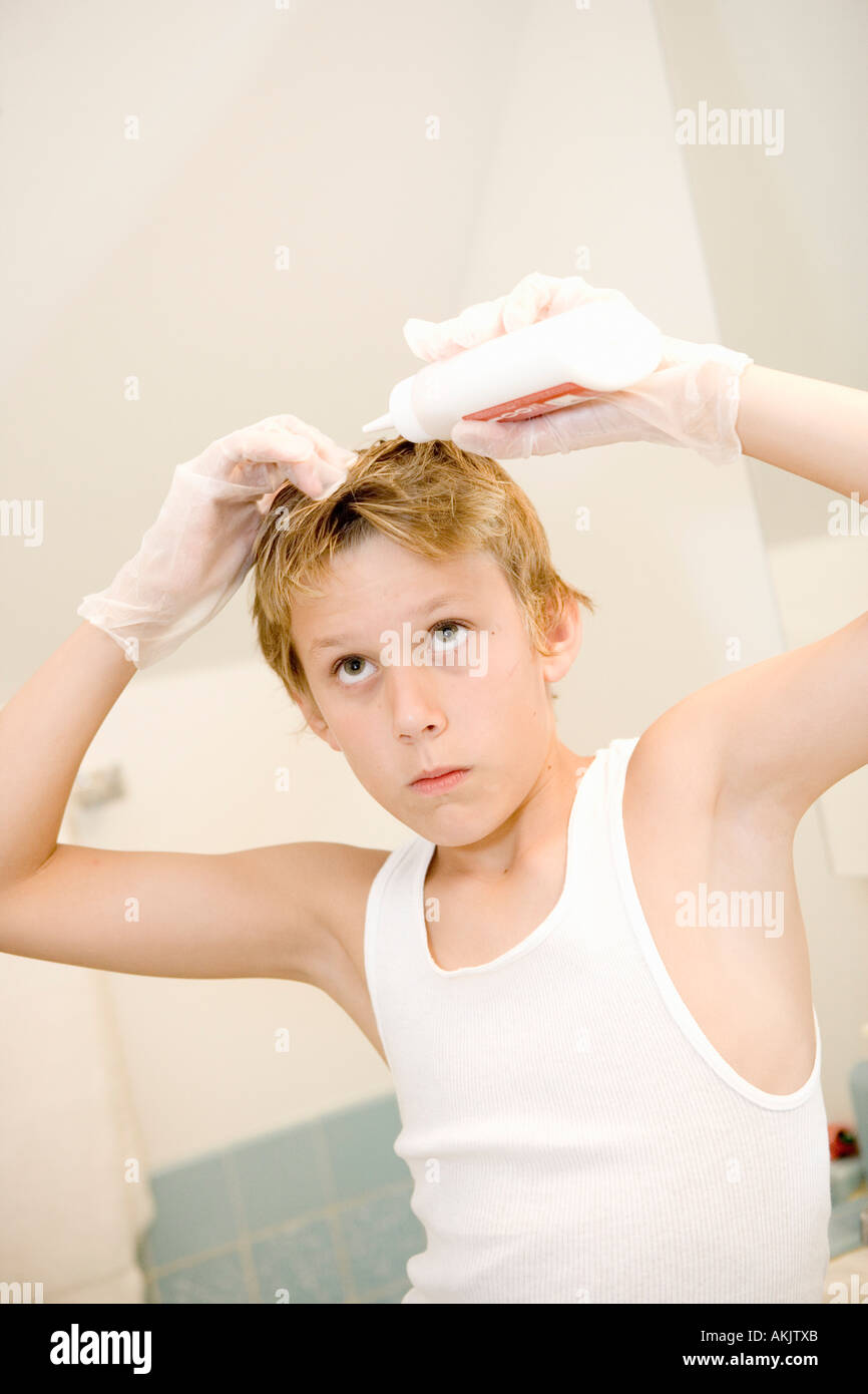 Dying boy hi-res stock photography and images - Alamy