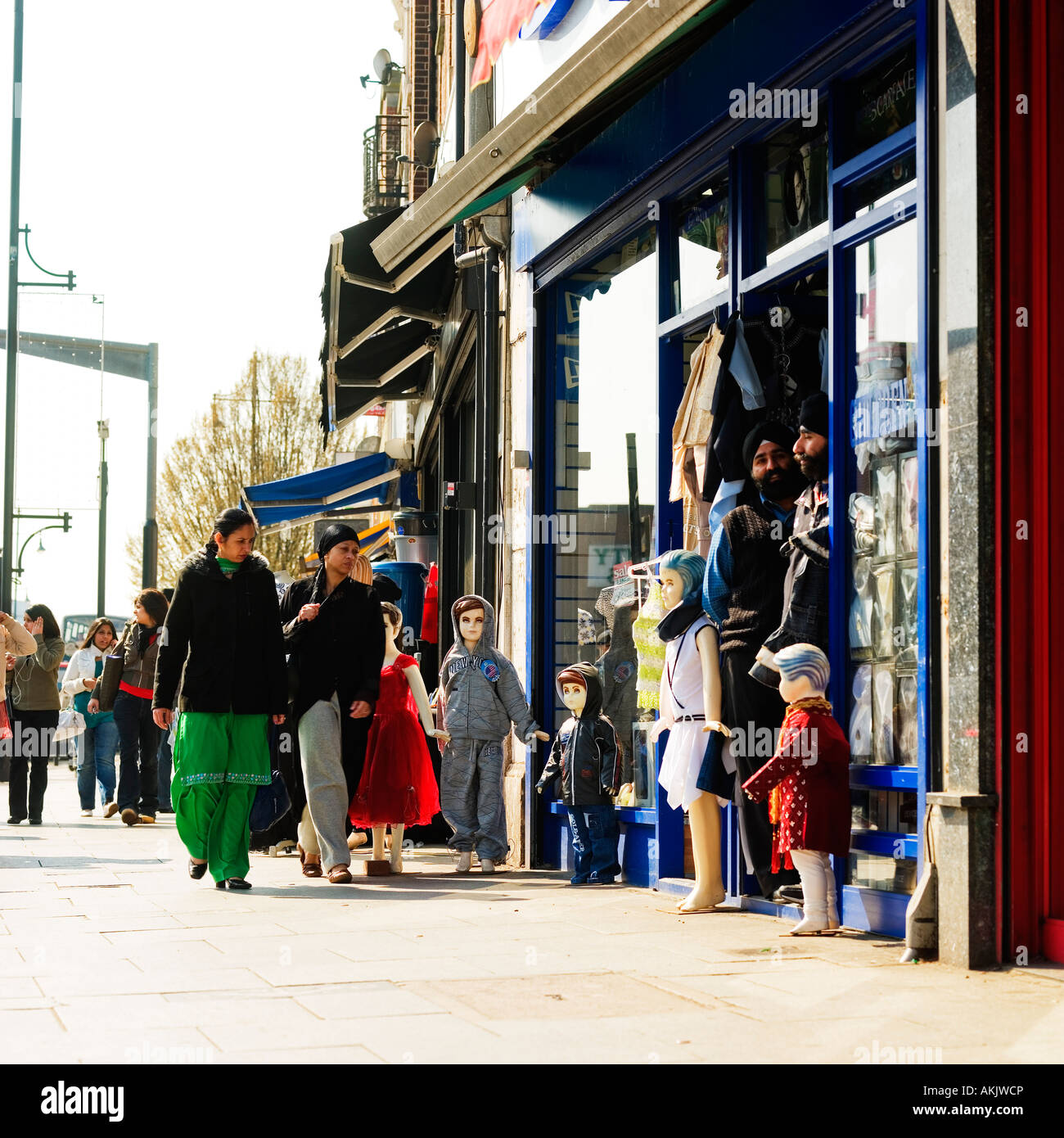 Southall shopping hi-res stock photography and images - Alamy