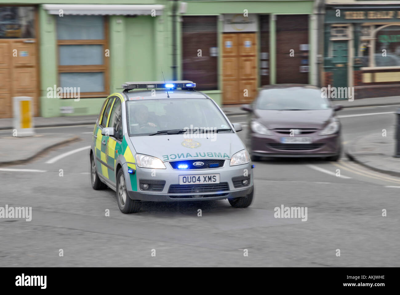 Ambulance Responding 999 Emergency Call Stock Photos & Ambulance ...