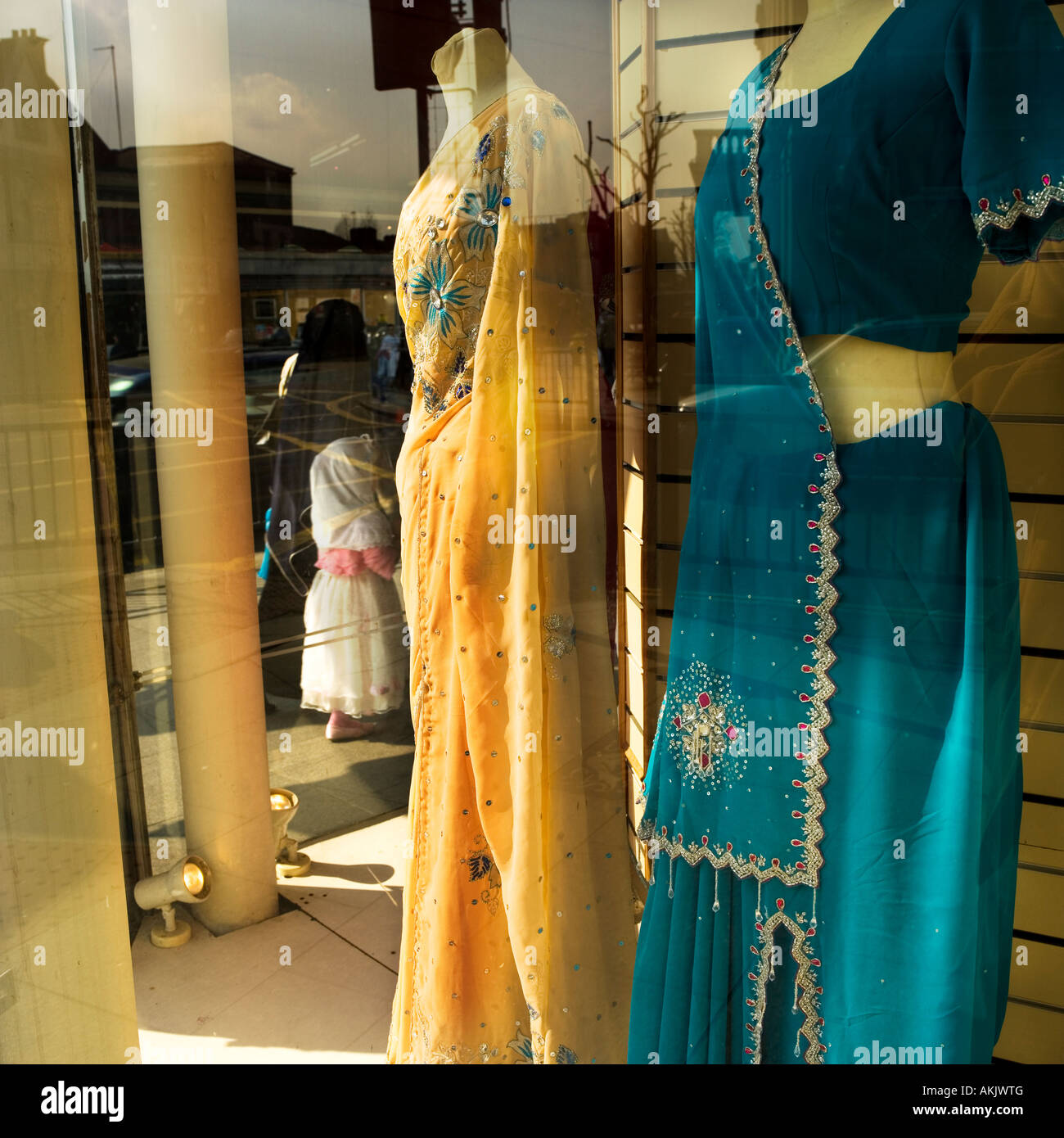 Beaded dres hi-res stock photography and images - Alamy