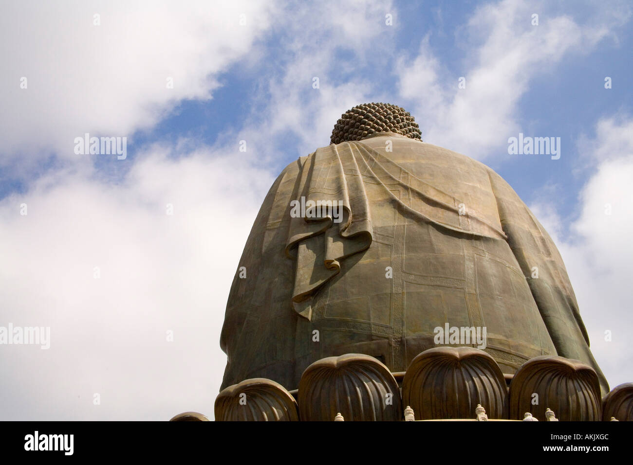 Backside of statues hi-res stock photography and images - Alamy
