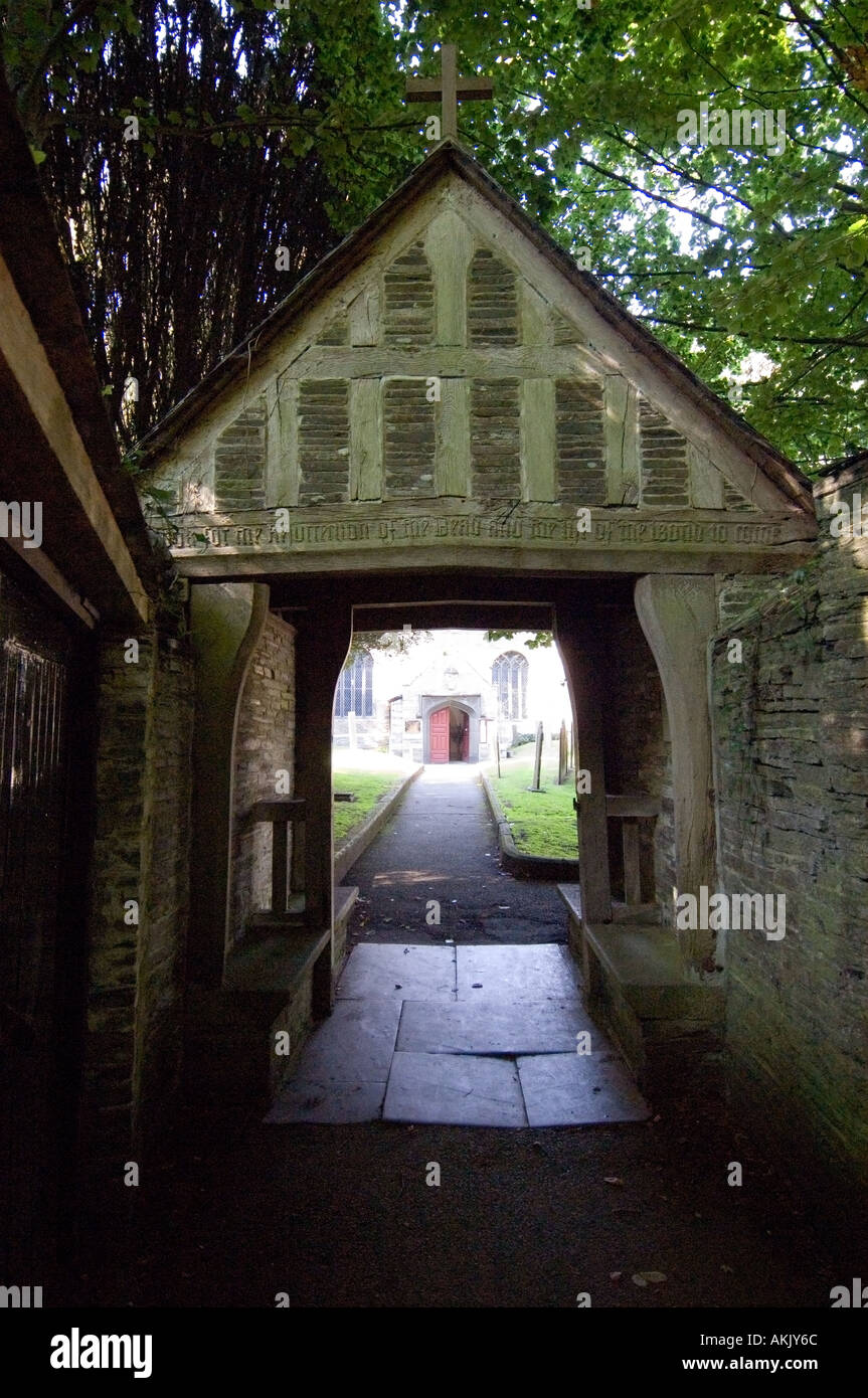 Wooden lych gate hi-res stock photography and images - Alamy