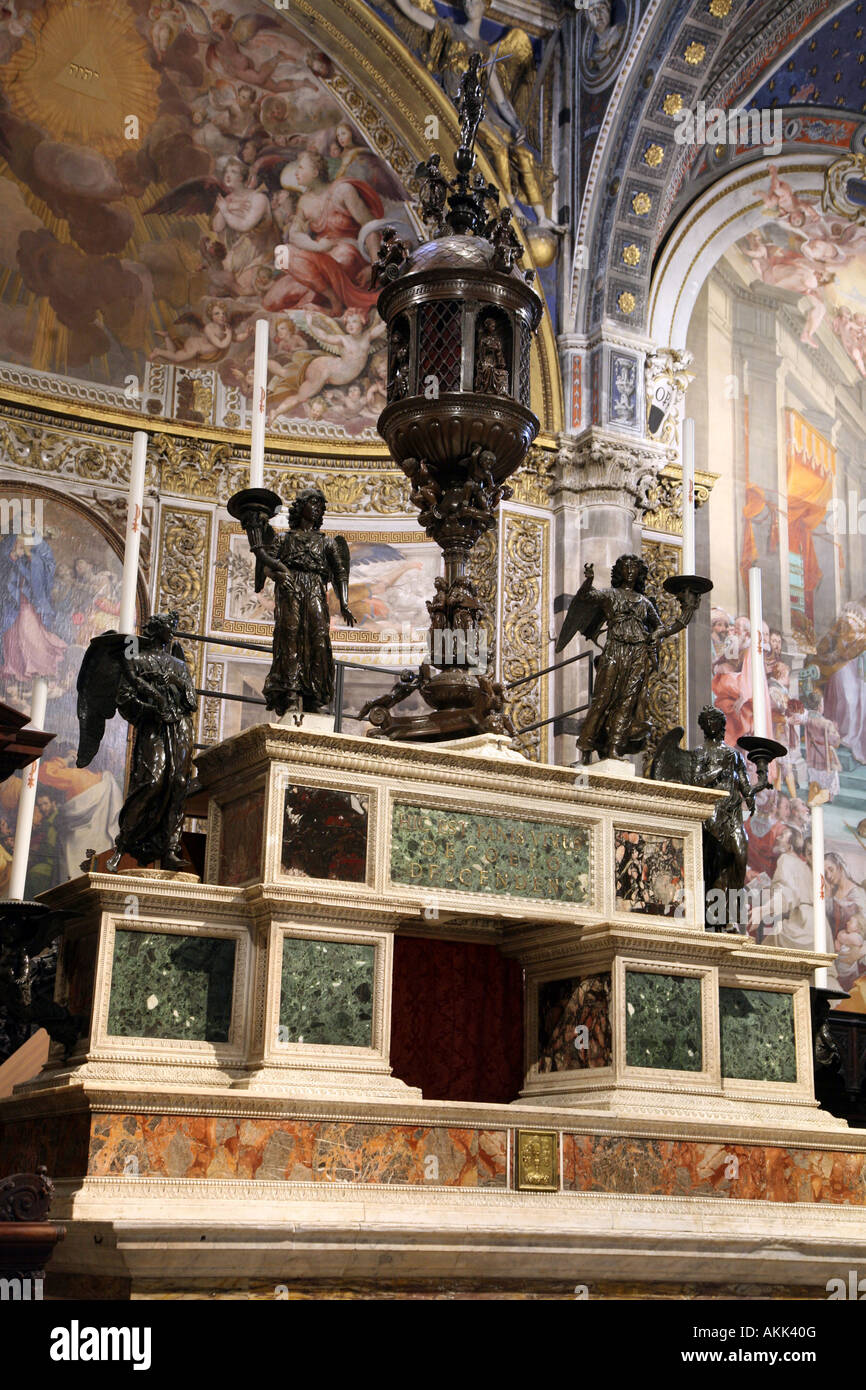 The altar, the Duomo, Siena, Italy Stock Photo - Alamy