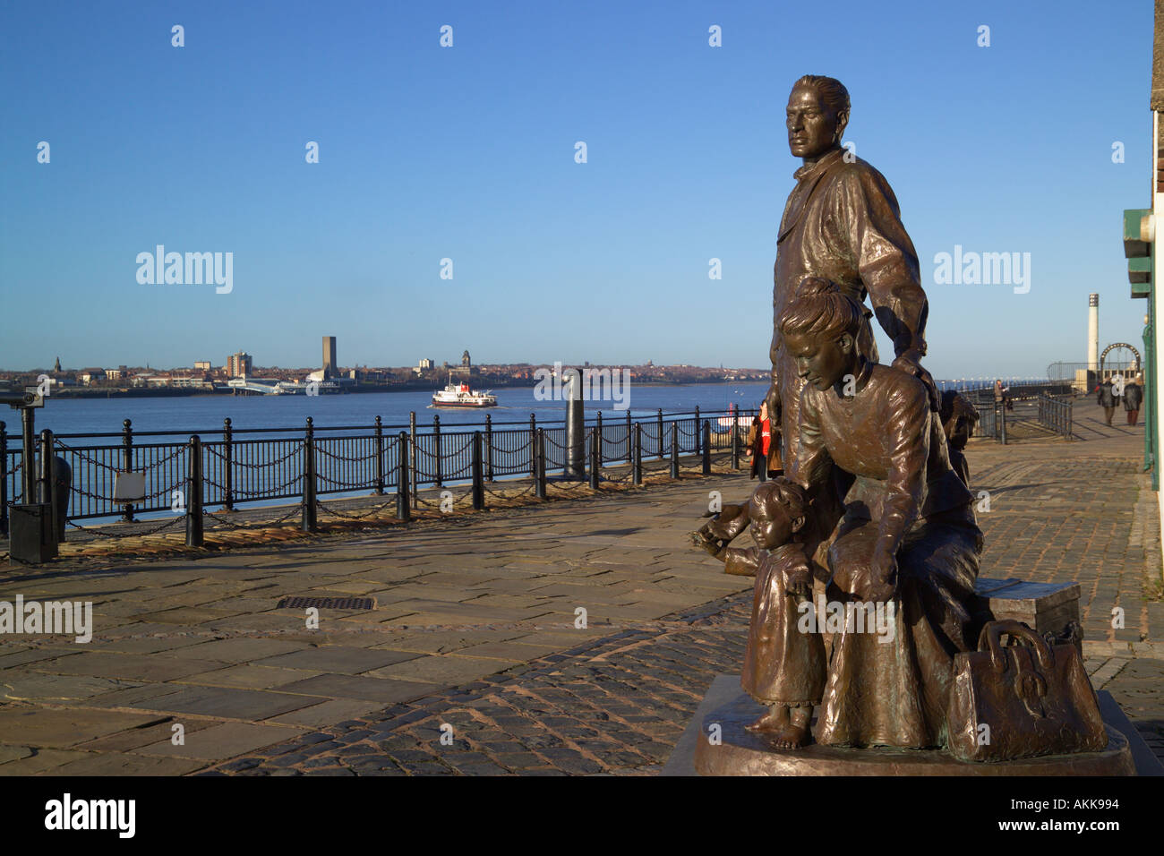 Statue of a Family Liverpool Merseyside England Stock Photo - Alamy