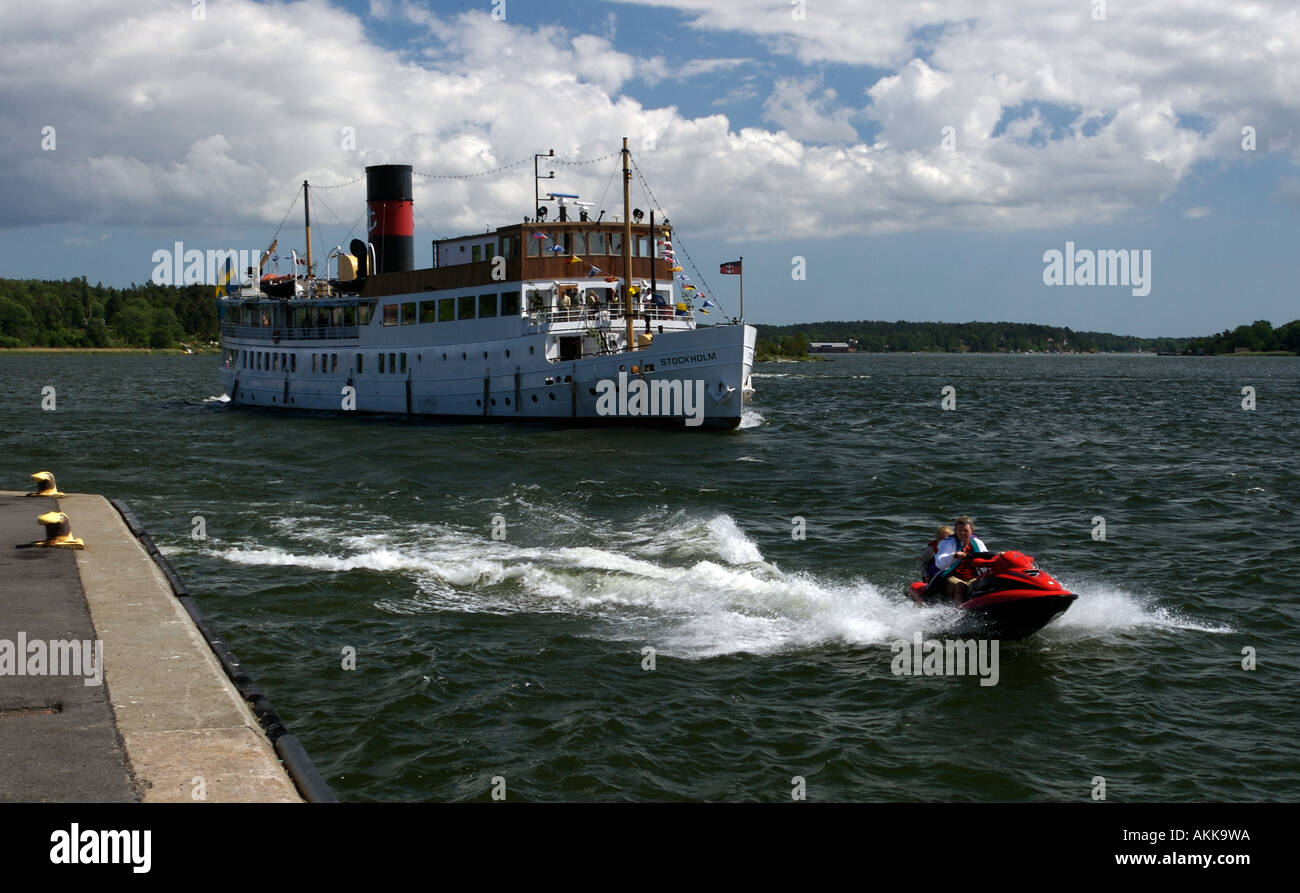 Stromma boat stockholm hi-res stock photography and images - Alamy