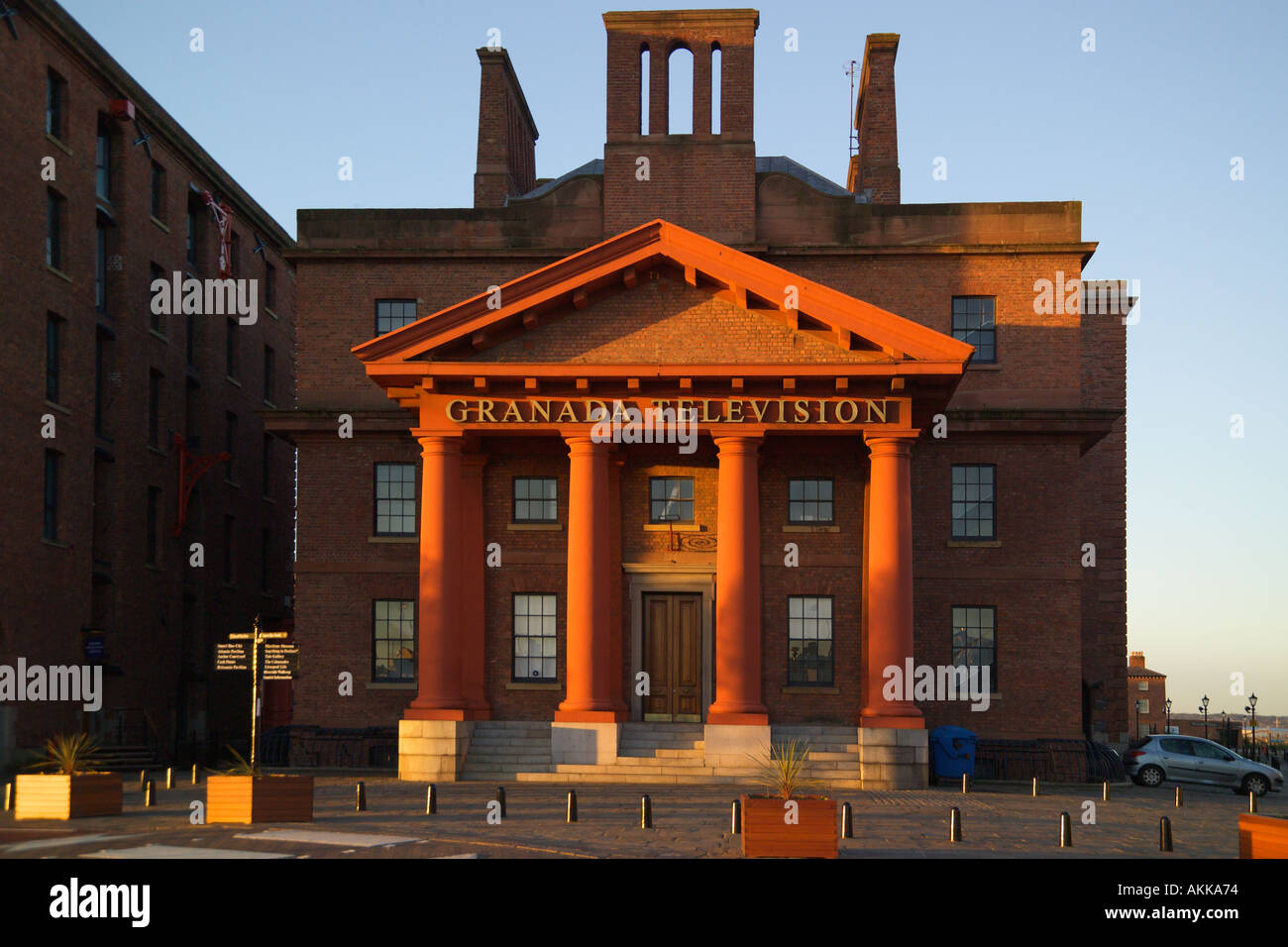 Granada tv hi-res stock photography and images - Alamy