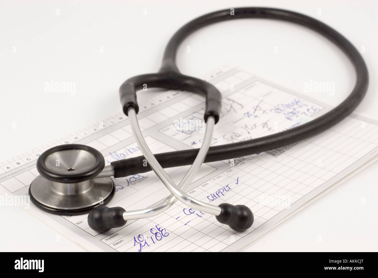 Desk stethoscope medical report hi-res stock photography and images - Alamy