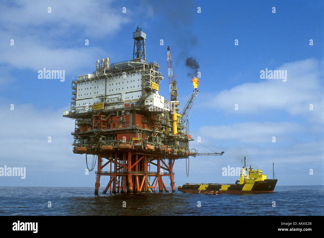 Beryl Bravo North Sea Production Platform Stock Photo - Alamy