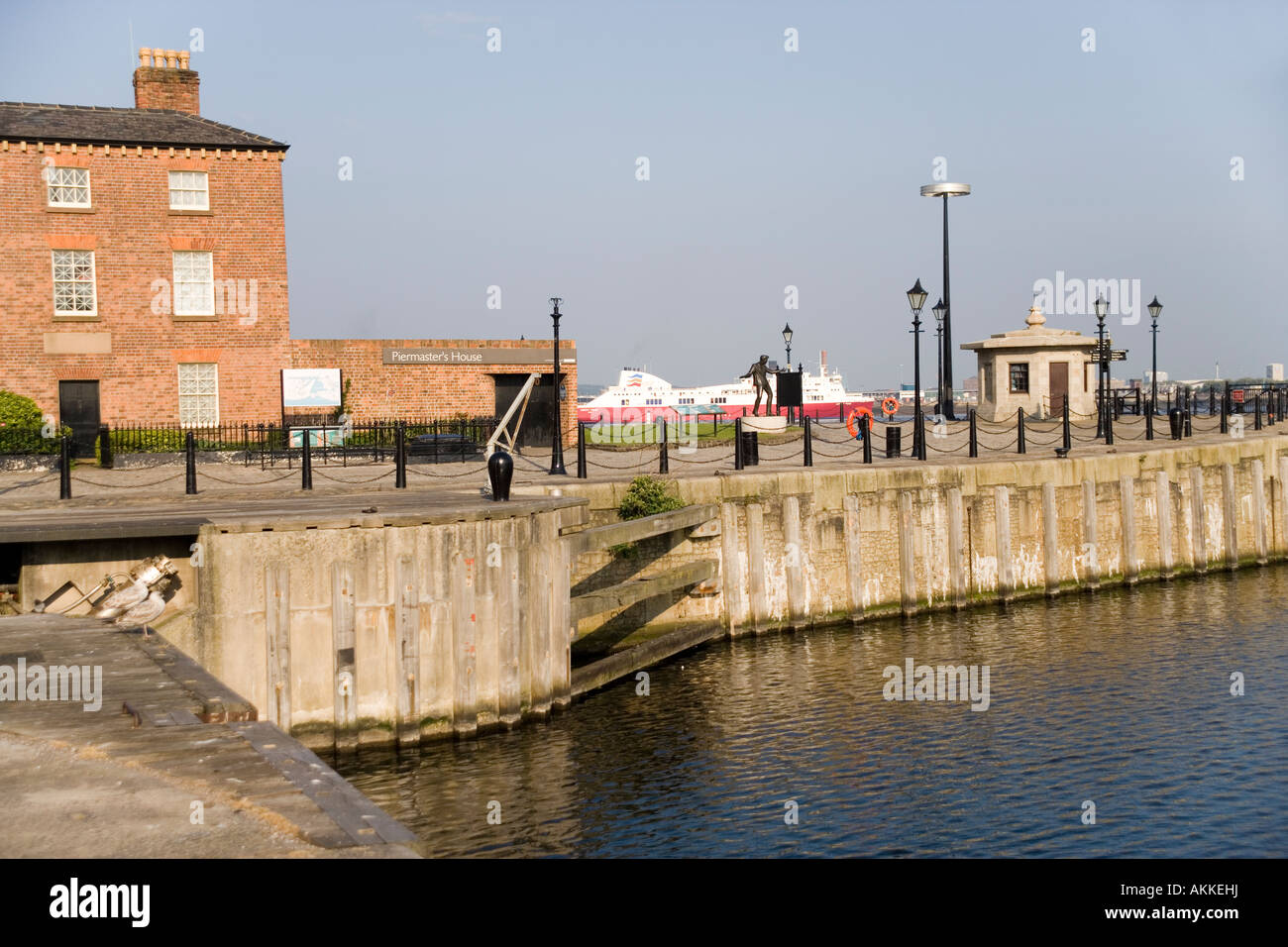 Piermasters House in the Albert Dock complex, Liverpool, England Stock ...