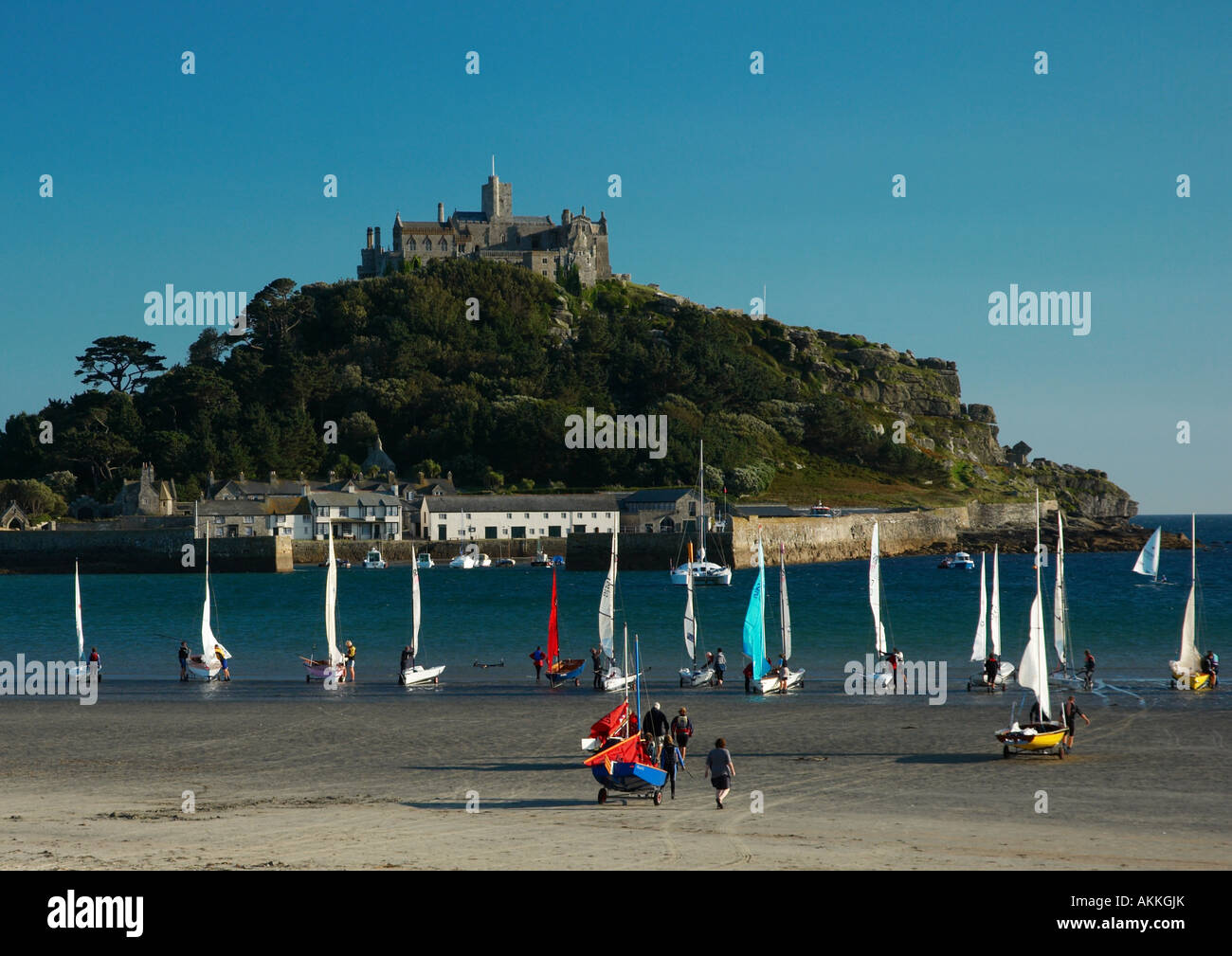 A summers view of St Michaels Mount near Marazion, Cornwall, England ...