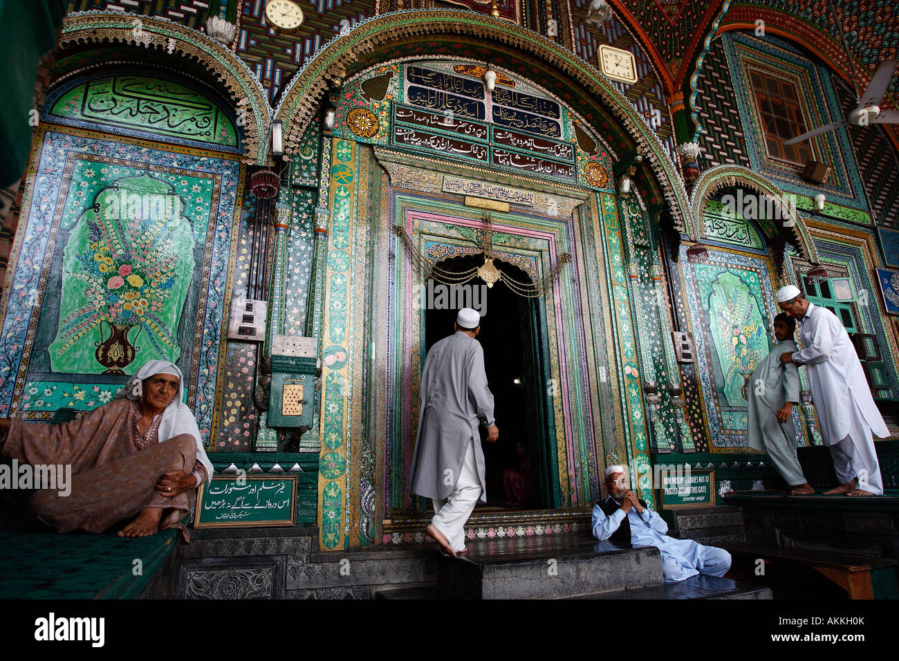India, Jammu and Kashmir, Srinagar, Shah Hamdan mosque, wood and paper ...