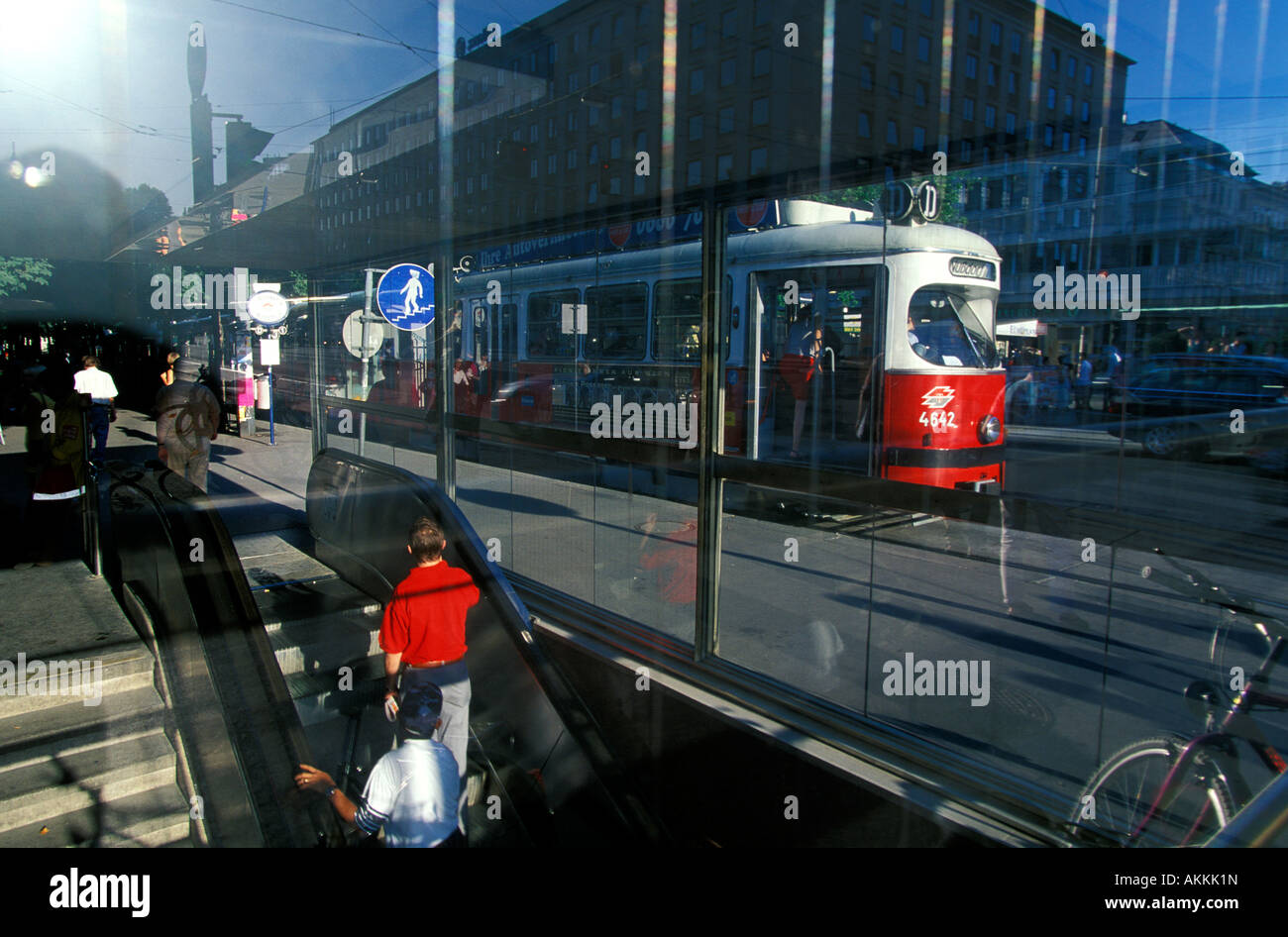 Metro station vienna hi-res stock photography and images - Alamy
