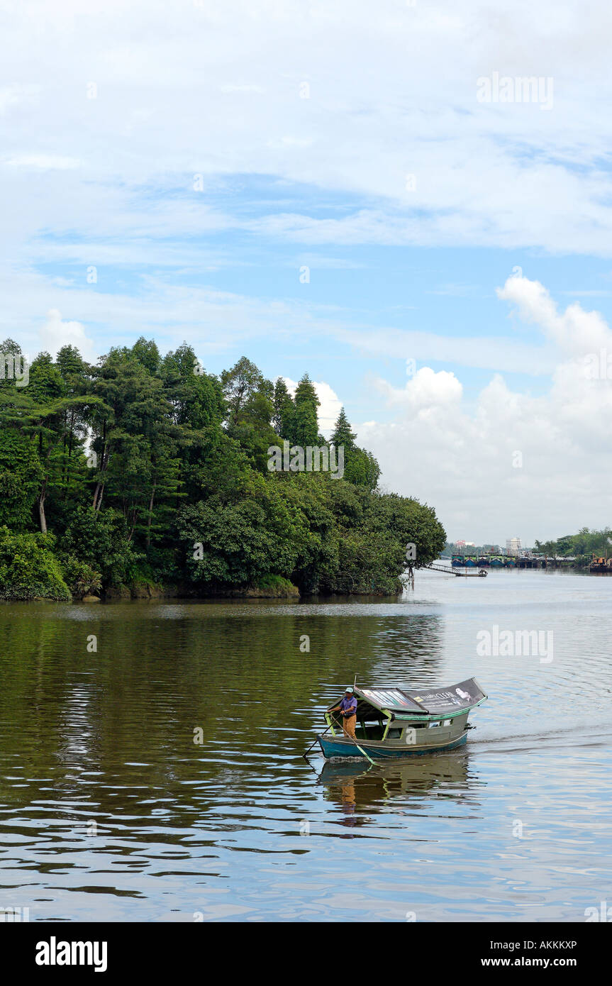 Sanpan on the Kuching River Stock Photo - Alamy