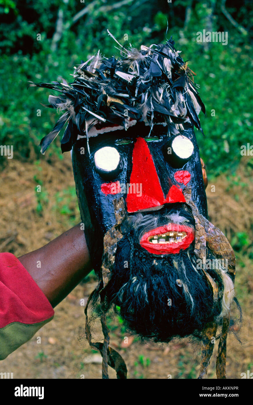 Animism mask hi-res stock photography and images - Alamy