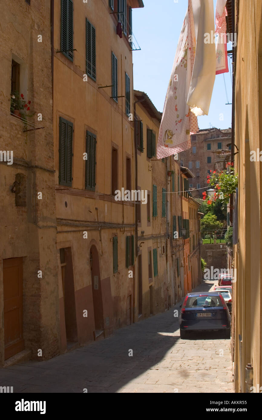 Italian inner city hi-res stock photography and images - Alamy