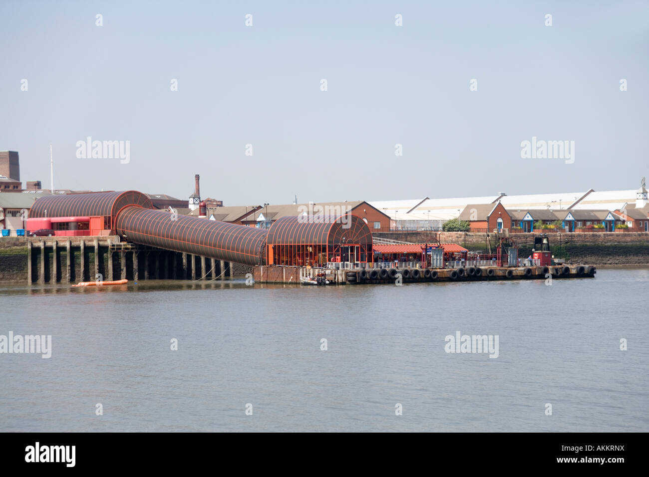 Woodside river mersey royal iris hi-res stock photography and images ...