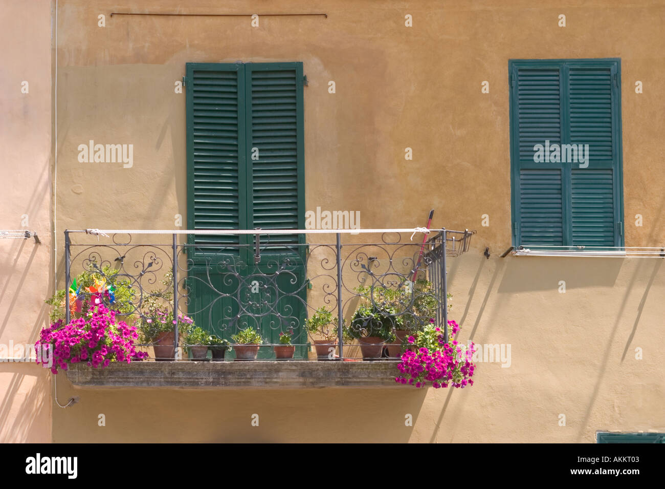 Typical Italian balcony Stock Photo - Alamy