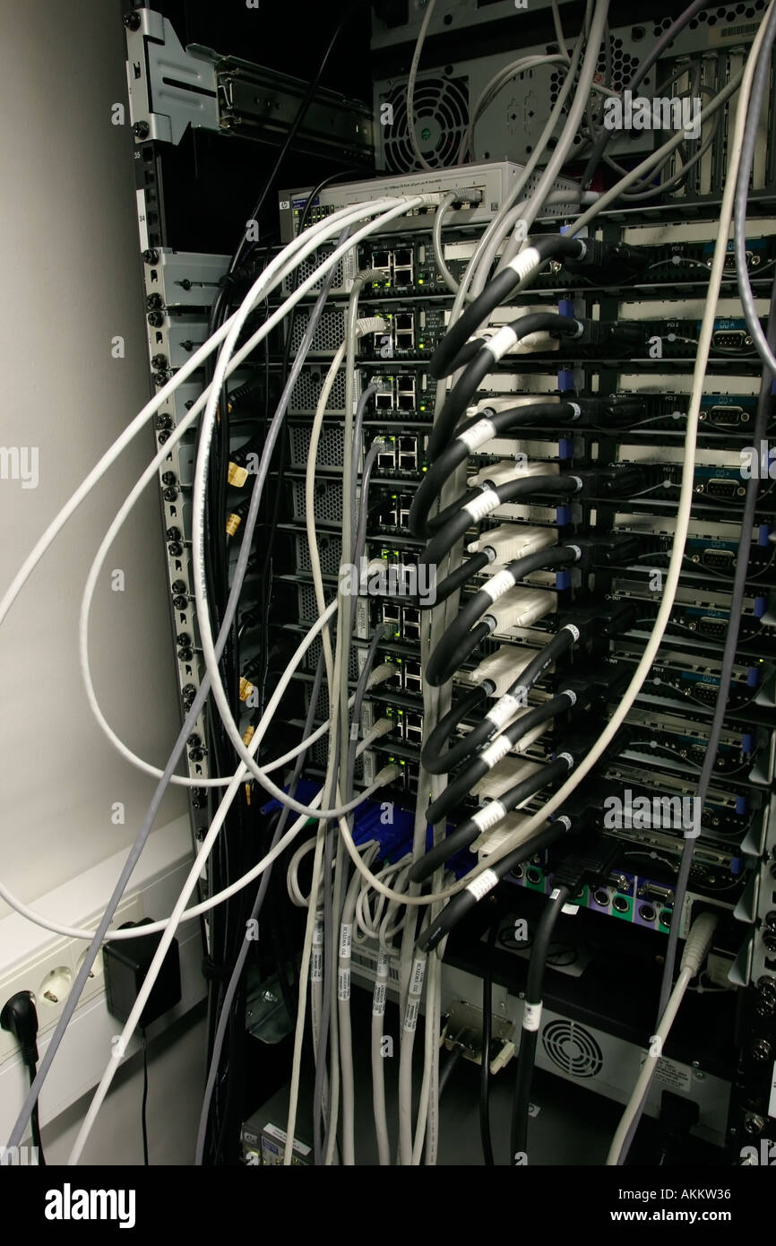 Electrical cables hi hi-res stock photography and images - Alamy