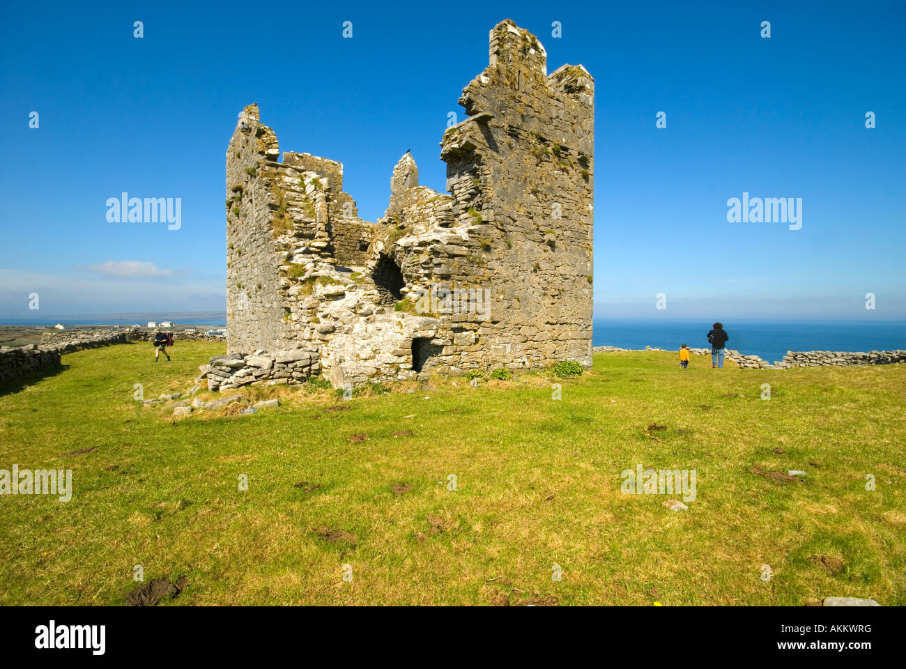 Kilronan castle hi-res stock photography and images - Alamy