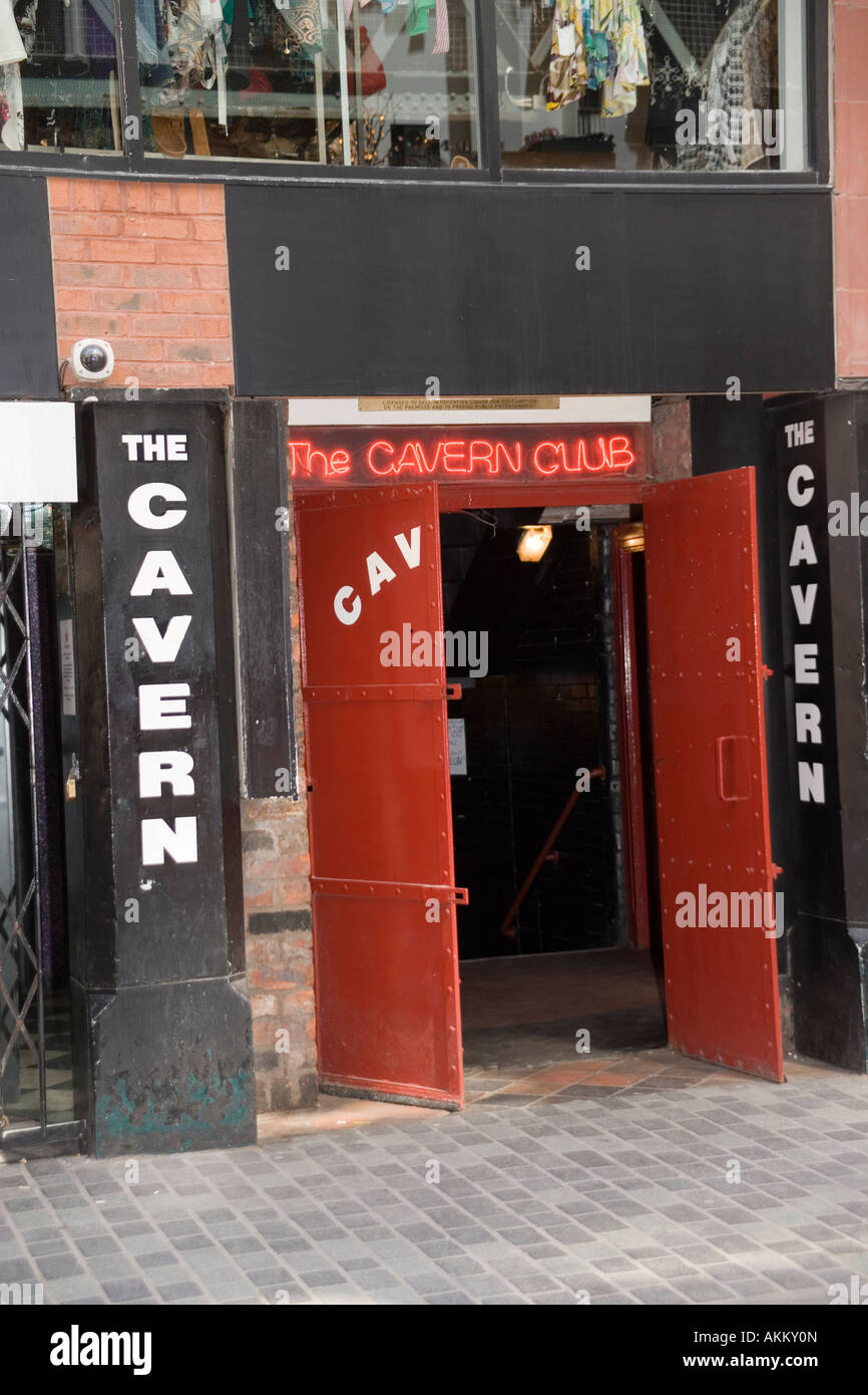 The cavern Club in Matthew Street where the Beatles used to play ...