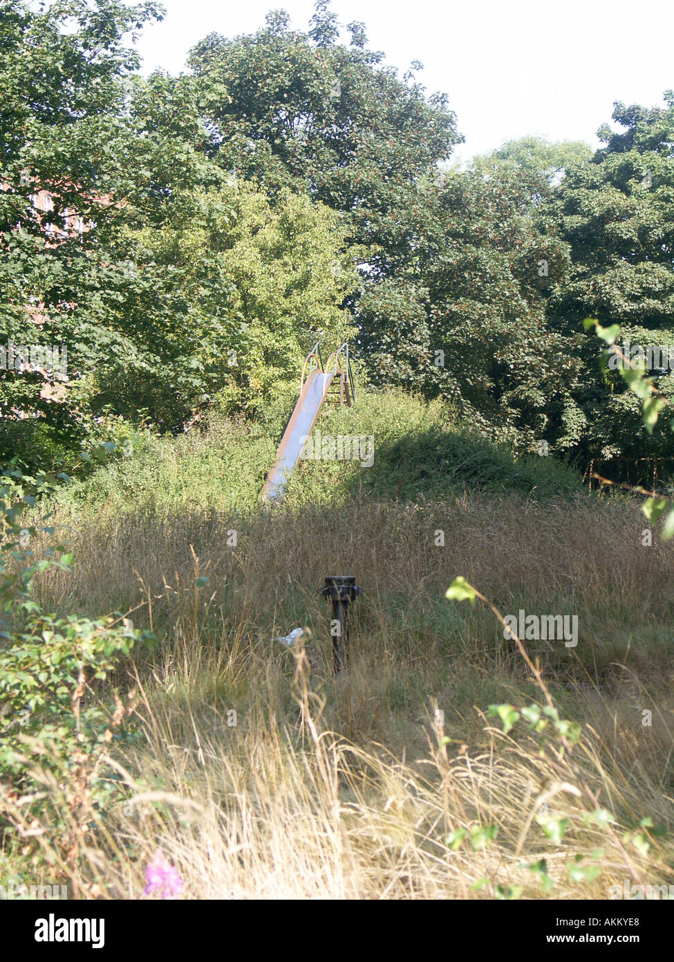 Overgrown playground uk hi-res stock photography and images - Alamy