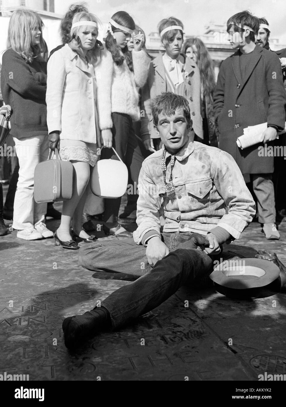 Anti-Vietnam War Demonstration, London, 17 March 1968 Stock Photo - Alamy