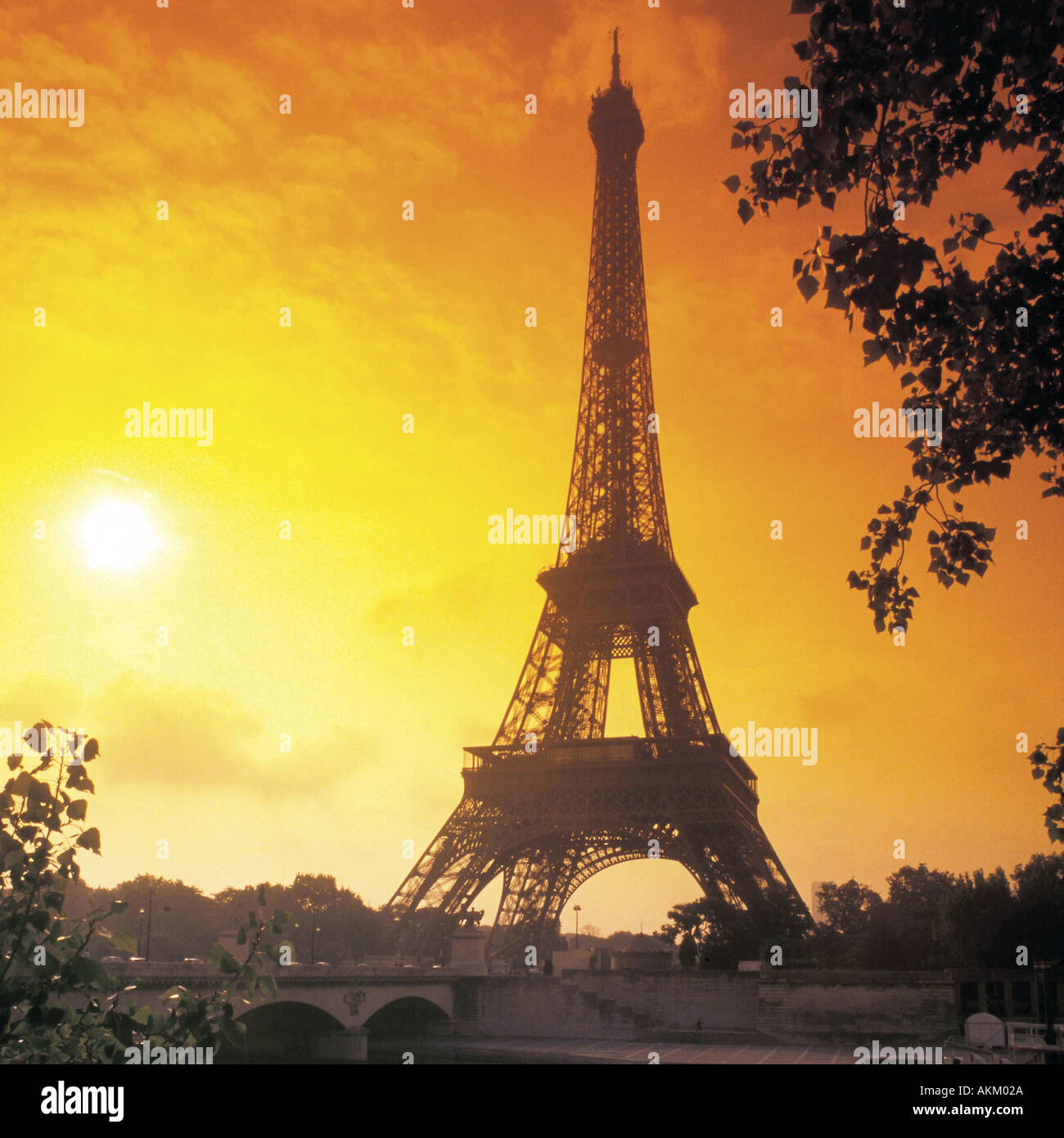 Eiffel Tower La Tour Eiffel Paris France Stock Photo - Alamy