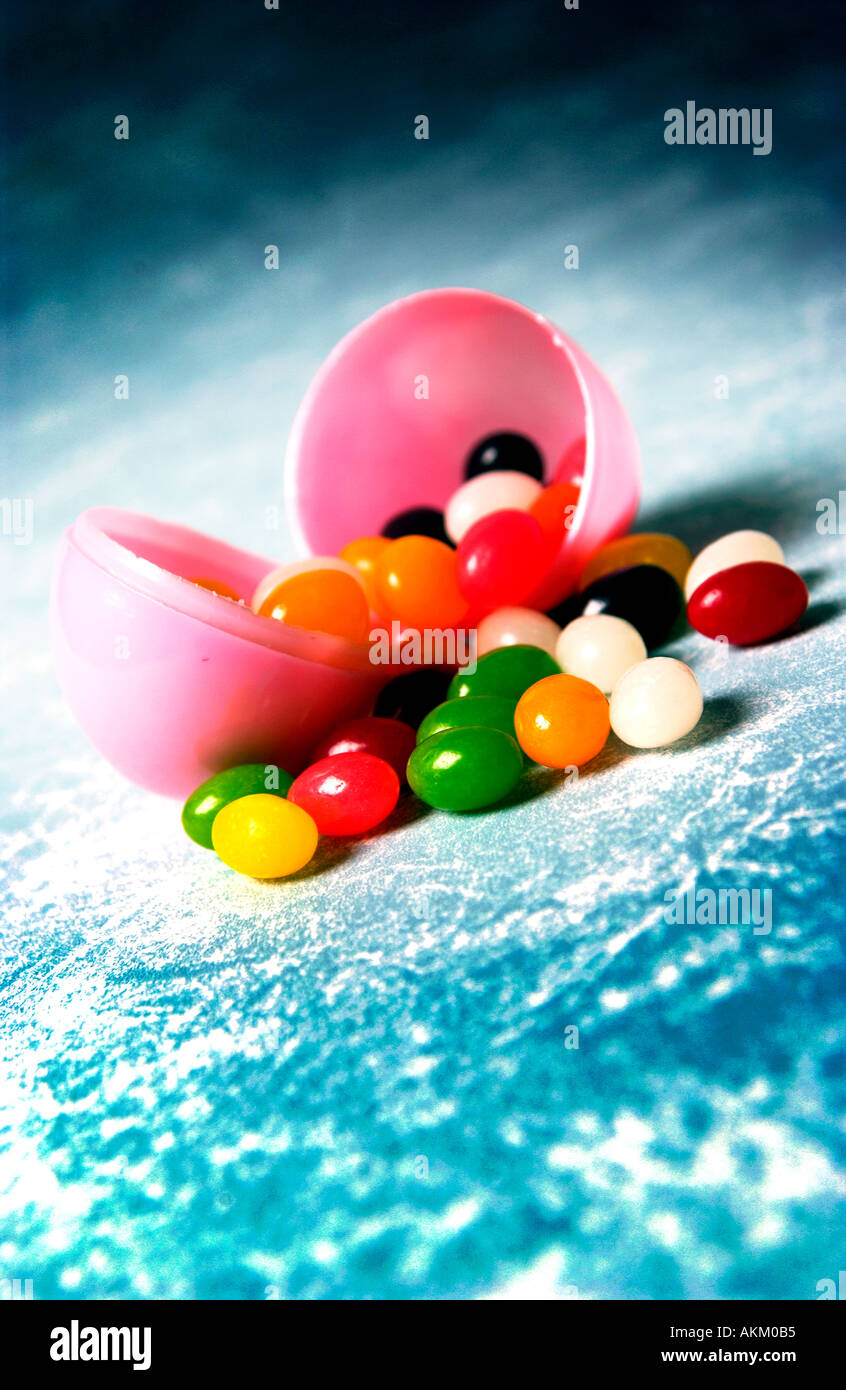 Plastic easter egg jelly beans hi-res stock photography and images - Alamy