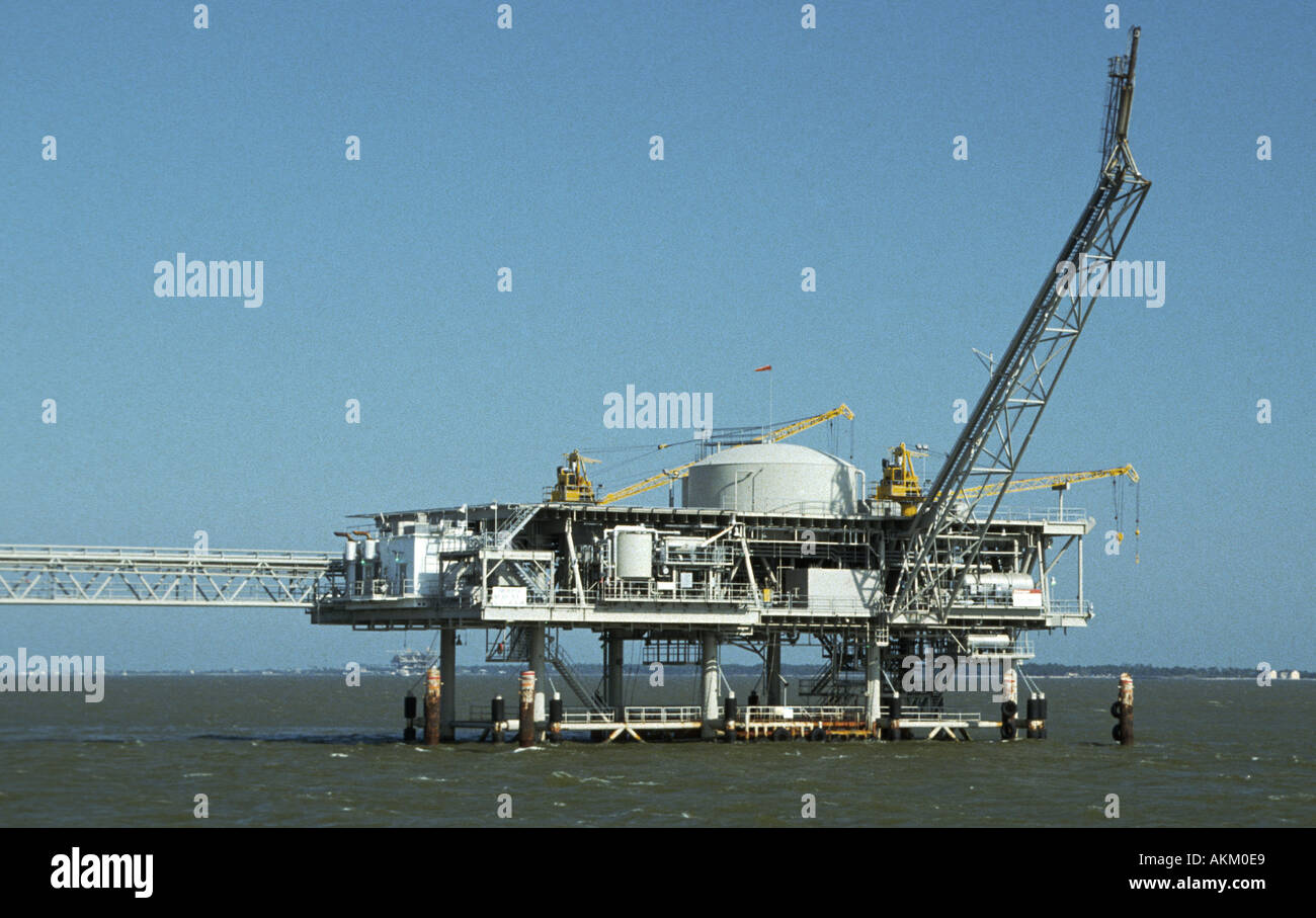 Mobile bay drilling hi-res stock photography and images - Alamy