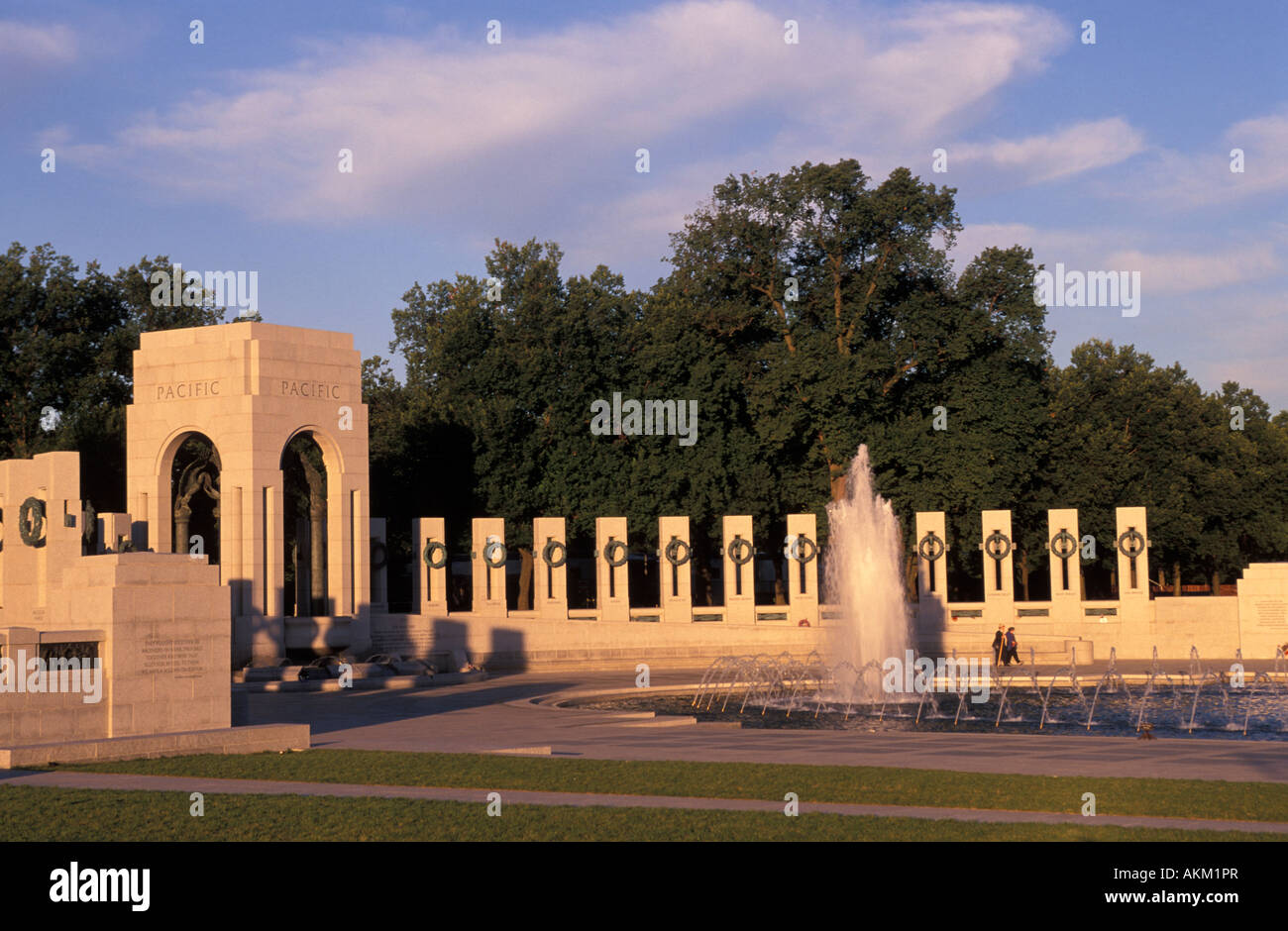 National WWII Memorial, Washington, DC Stock Photo - Alamy