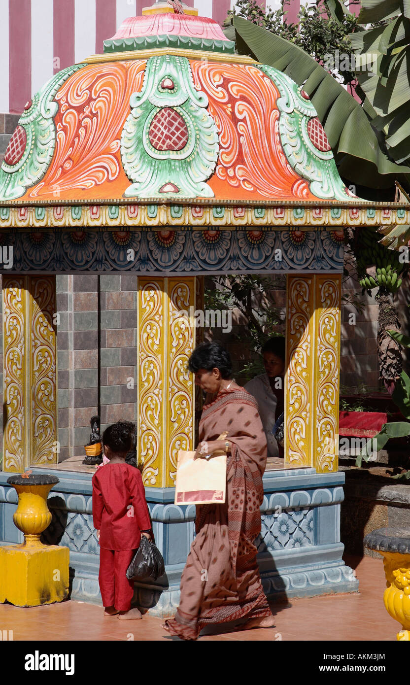 Mauritius Port Louis hindu temple people Stock Photo - Alamy