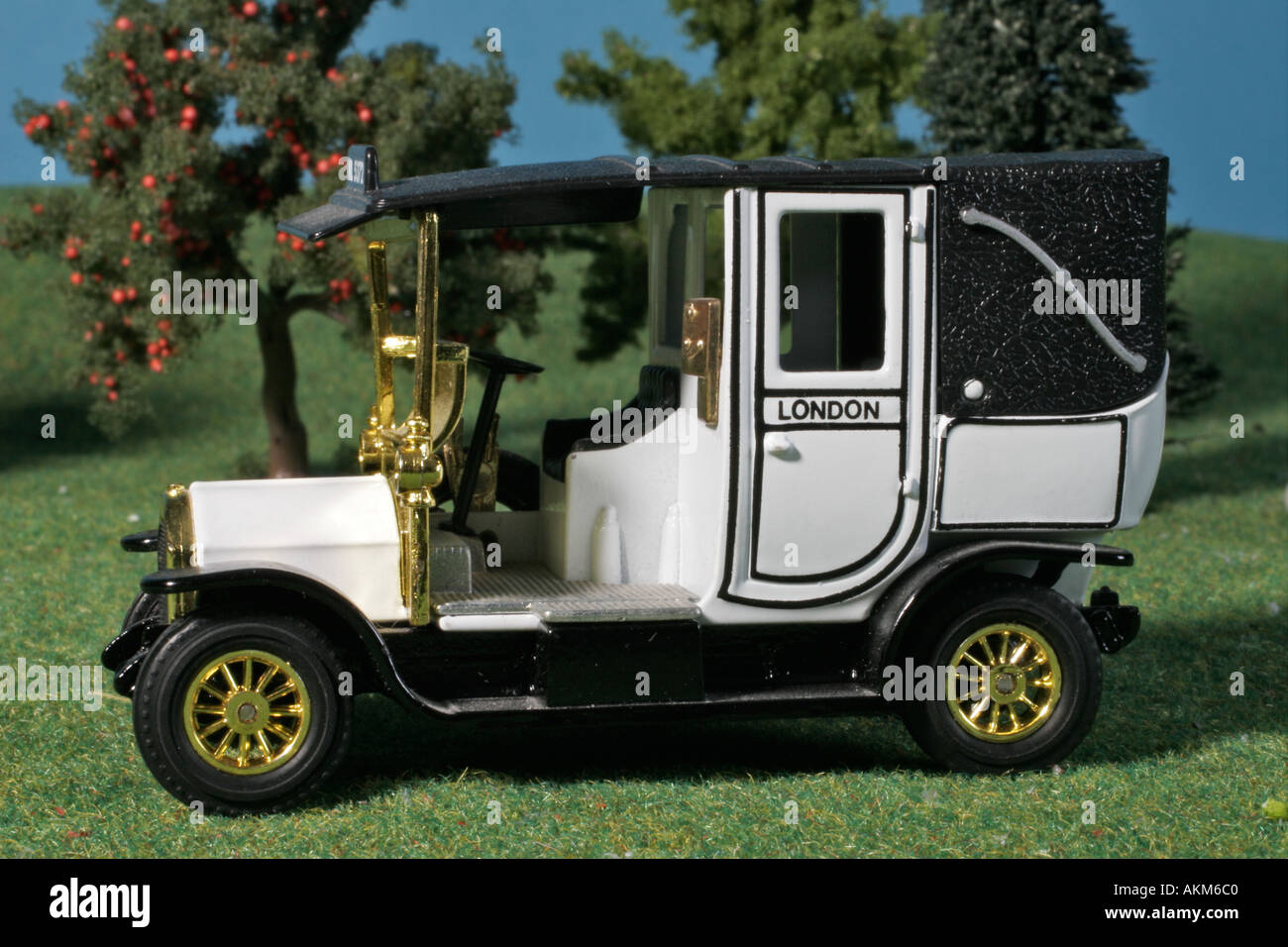 Oldtimer Car model Unic Taxi 1907 01 Stock Photo - Alamy