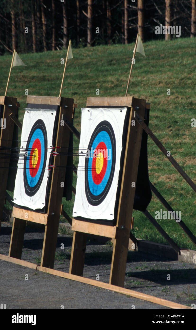 Row archery targets hi-res stock photography and images - Alamy