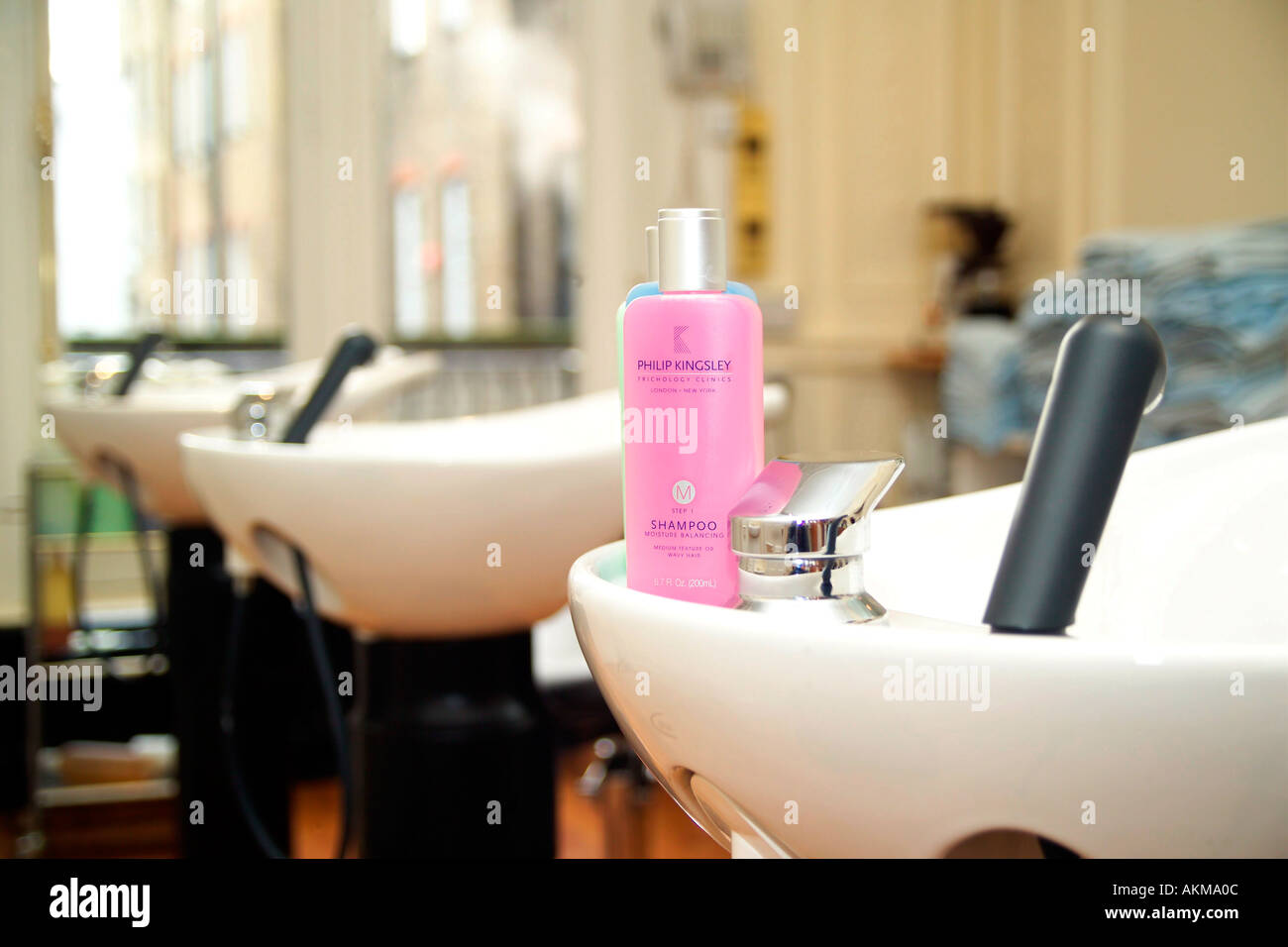 Mayfair hair salon hi-res stock photography and images - Alamy