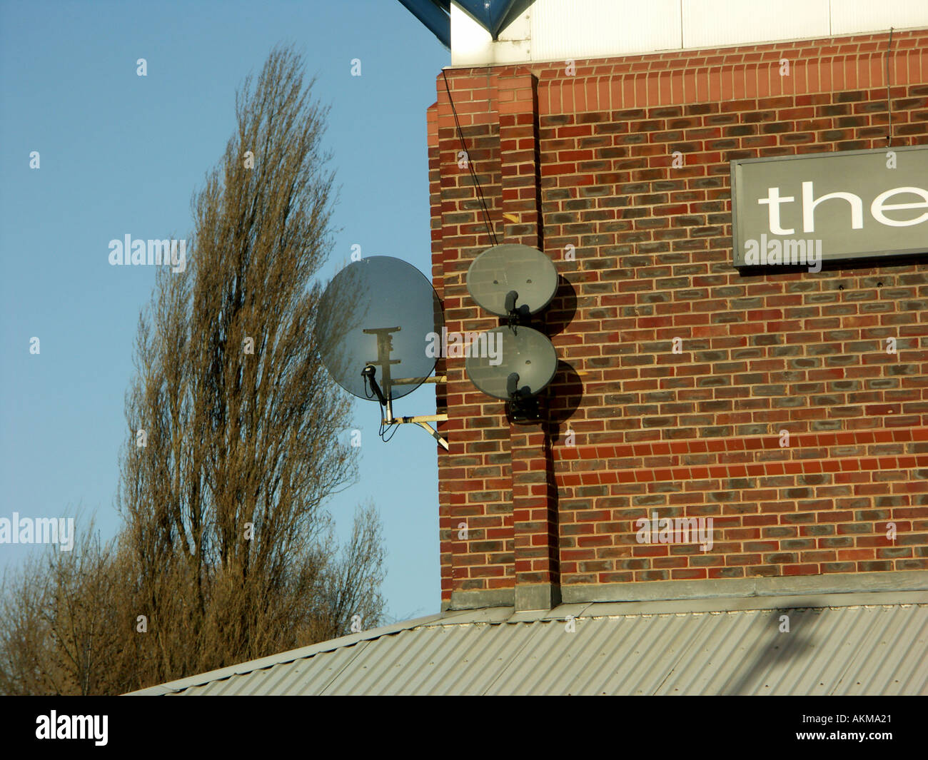 Multiple tv satellite dishes hi-res stock photography and images - Alamy