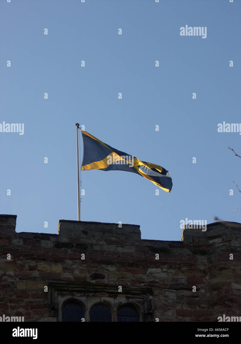 Tamworth Castle flies the historical flag of the ancient kingdom of ...