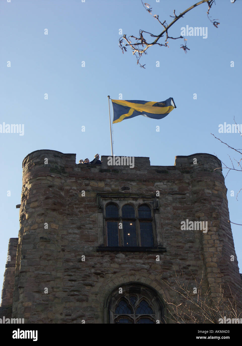 Tamworth Castle flies the historical flag of the ancient kingdom of ...