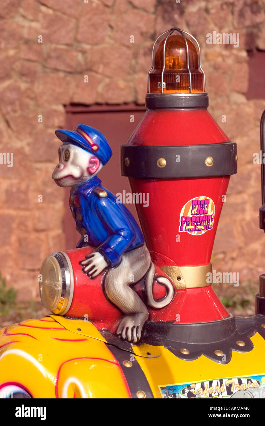 Fake zoo hi-res stock photography and images - Alamy