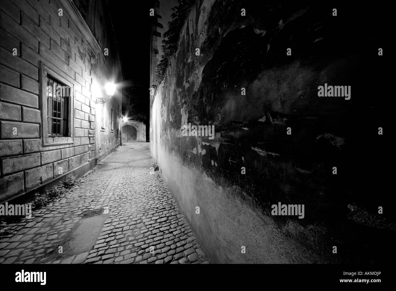 deserted cobbled backstreet at night in Prague city centre Stock Photo ...