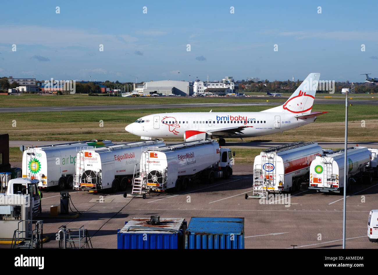 Esso fuel tanker hi-res stock photography and images - Alamy