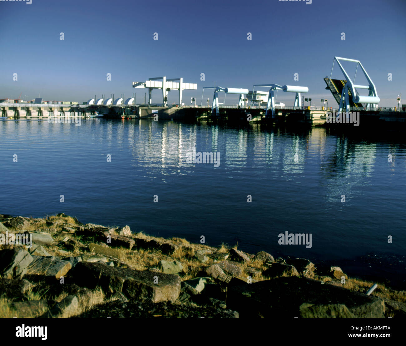 cardiff bay barrage south wales Stock Photo - Alamy
