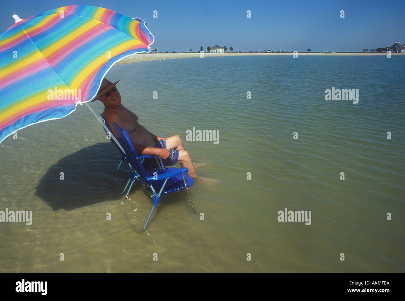 Baby beach shade hi-res stock photography and images - Alamy