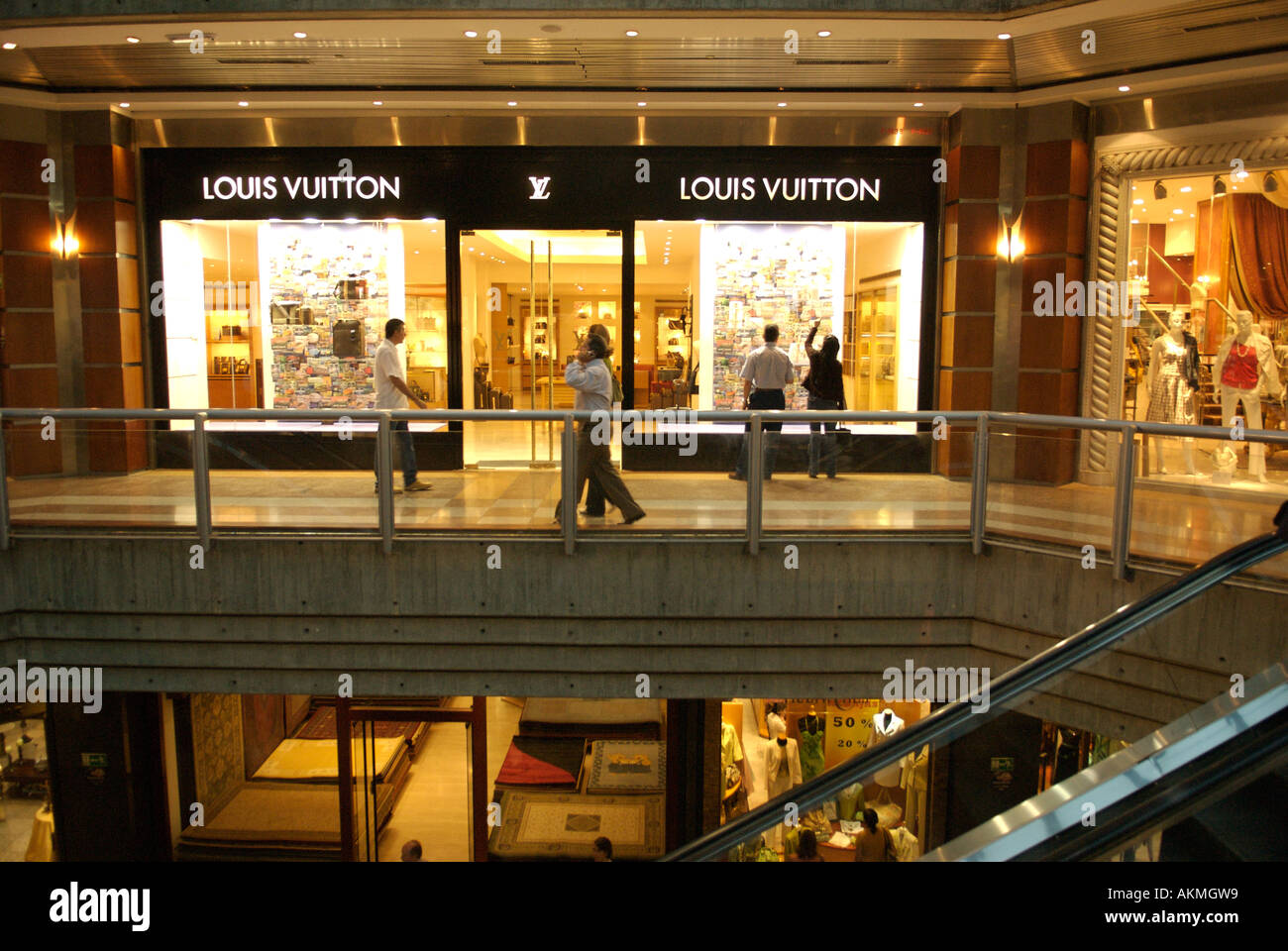 The Louis Vuitton store in the Centro Comercial Sambil Stock Photo - Alamy