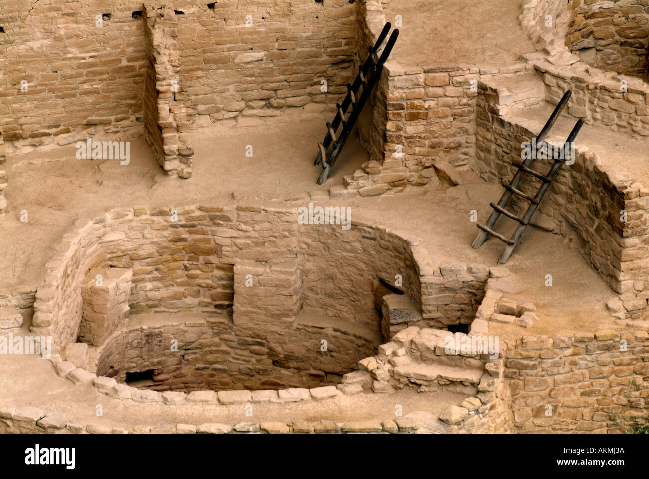 Indian kiva ladder hi-res stock photography and images - Alamy