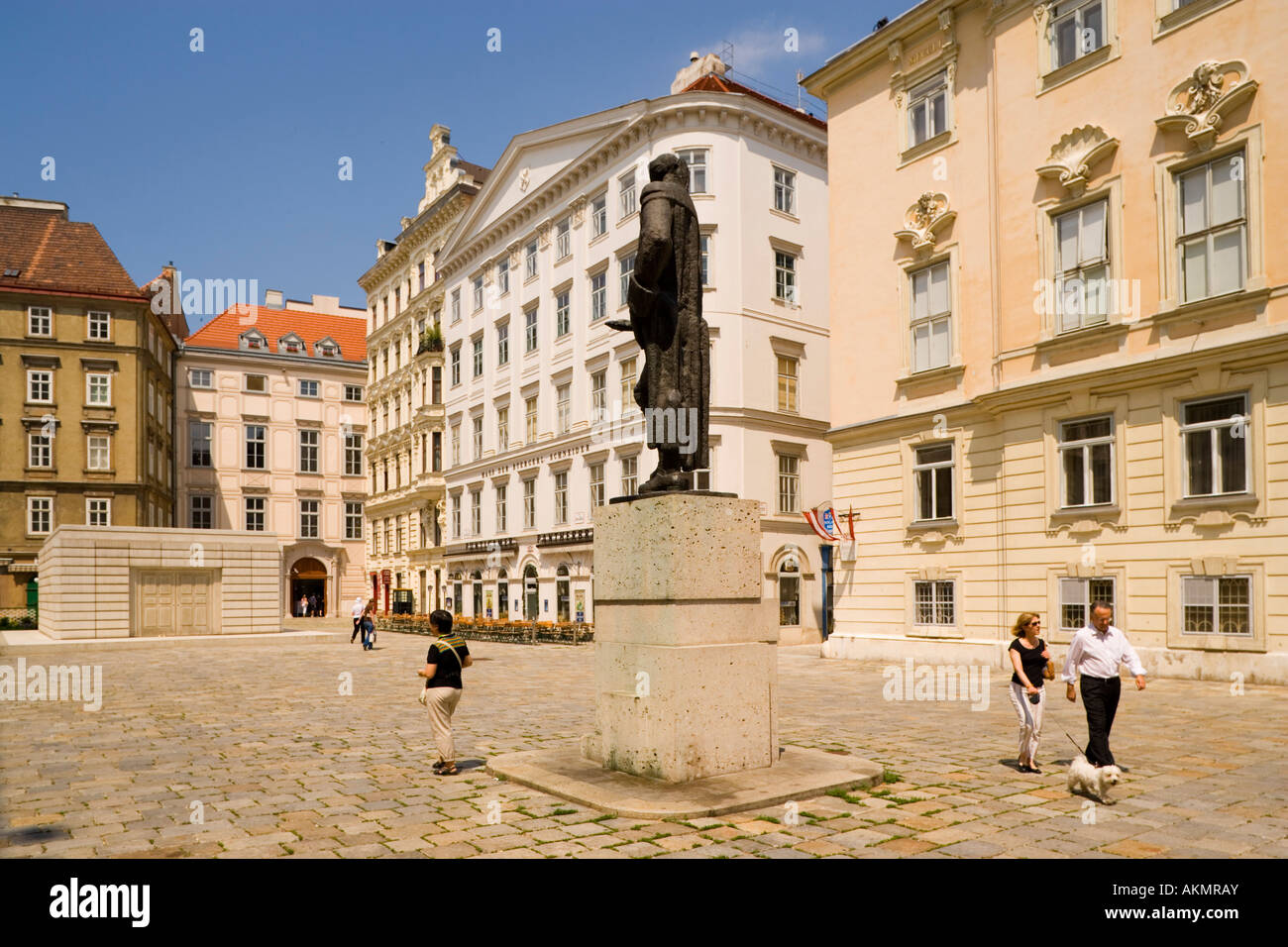 Statue to gotthold ephraim lessing hi-res stock photography and images ...