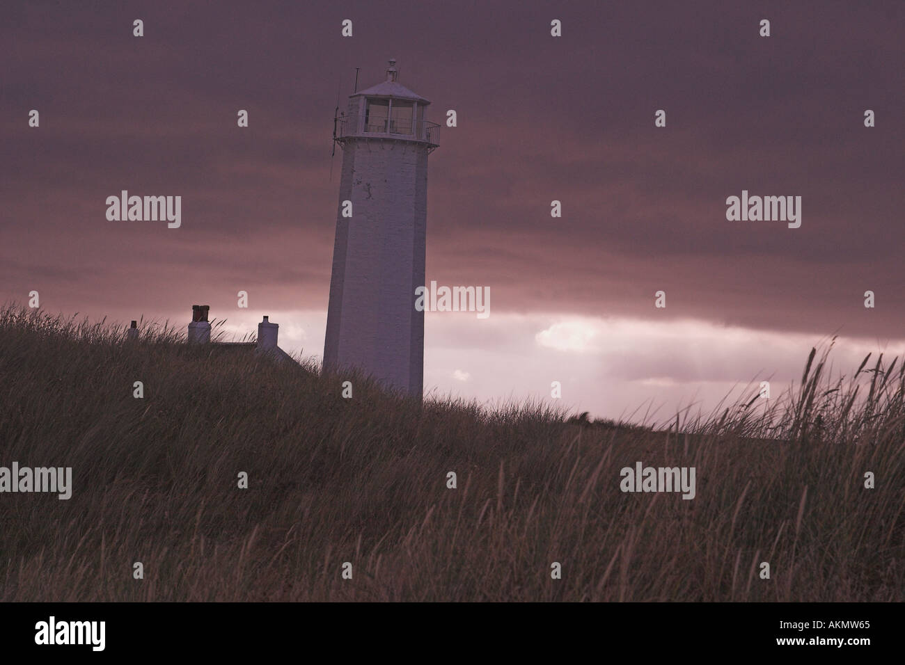 walney island lighthouse at sunrise Stock Photo - Alamy