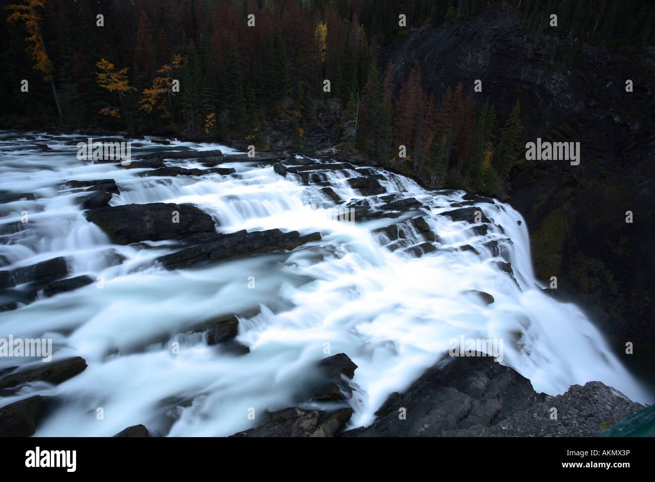Monkman provincial park kinuseo falls hi-res stock photography and ...